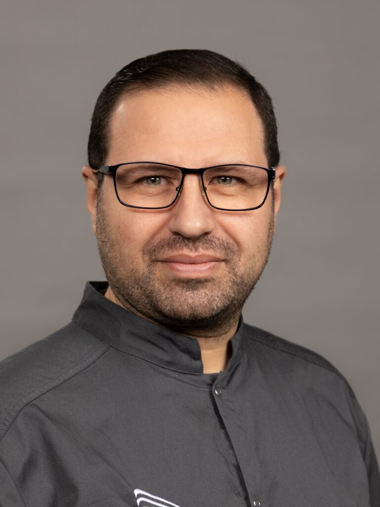 Team Dentallabor – Zahnarzt Hamburg | MVZ Dentologicum & ZMVZ ...